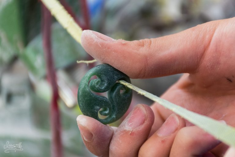 Test - Carve your own jade in New Zealand - Shoesyourpath